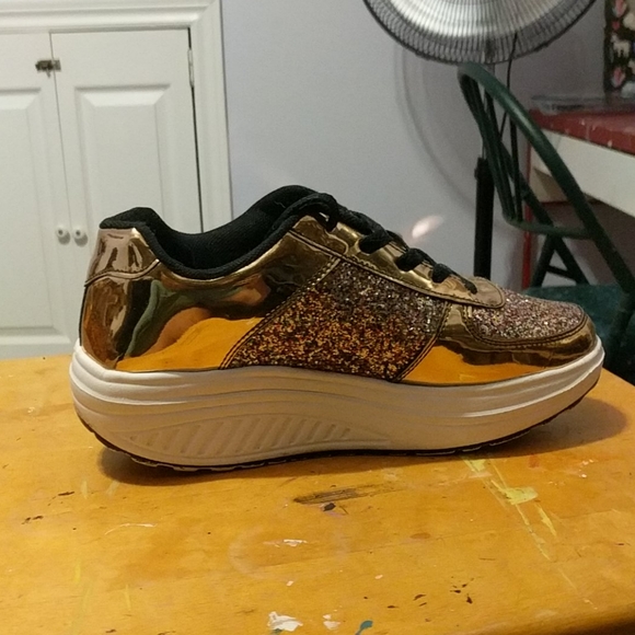 Shoes | 2 Inch Metallic Platform Shoes | Poshmark
